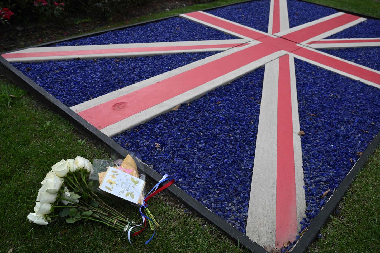 World leaders pay tribute to Queen Elizabeth II