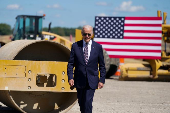 Biden inaugurates Intel's giant chip factory in Ohio