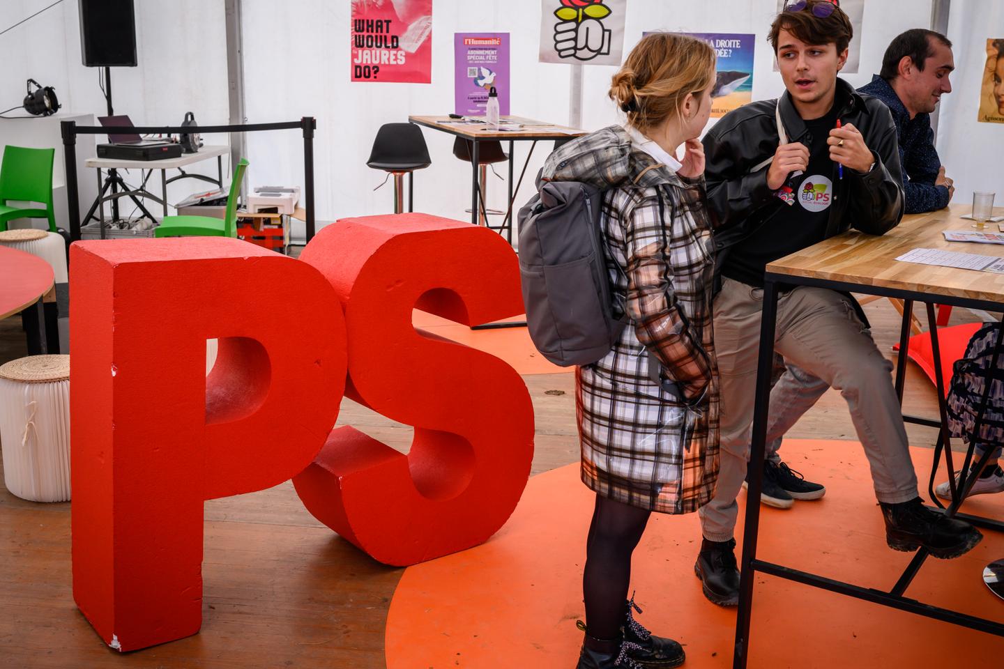 Socialist party: before next congress, 150 executives call to find a ...