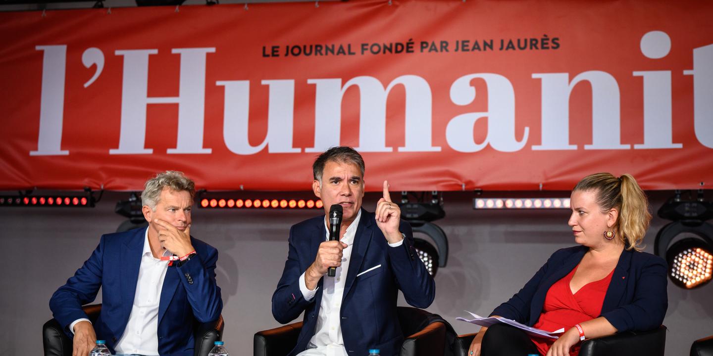 Small cracks form in France's left-wing alliance