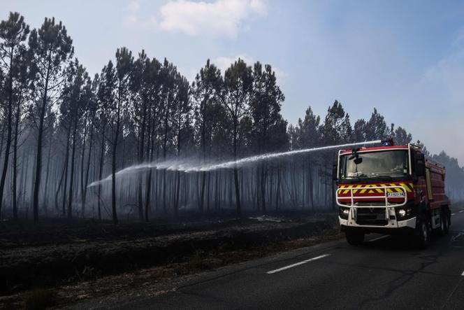 Major wildfire in southwestern France no longer spreading