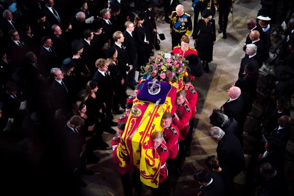Funérailles d’Elizabeth II : revivez la journée de cérémonies en hommage à la reine