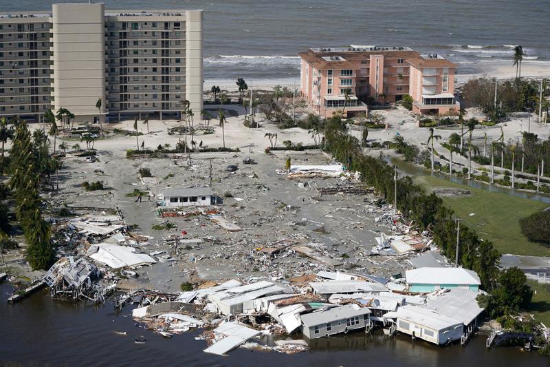 La Floride après le passage de l’ouragan Ian : des villes « dévastées ...
