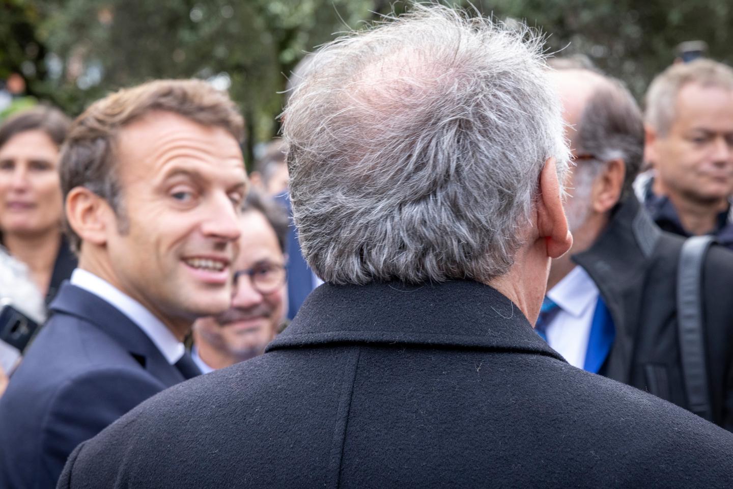 Emmanuel Macron et François Bayrou affichent une entente au beau fixe à Pau