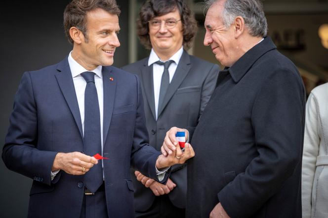 « Nous sommes infâchables » : Emmanuel Macron et François Bayrou ...