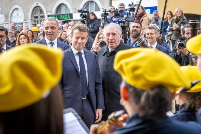 « Nous sommes infâchables » : Emmanuel Macron et François Bayrou ...