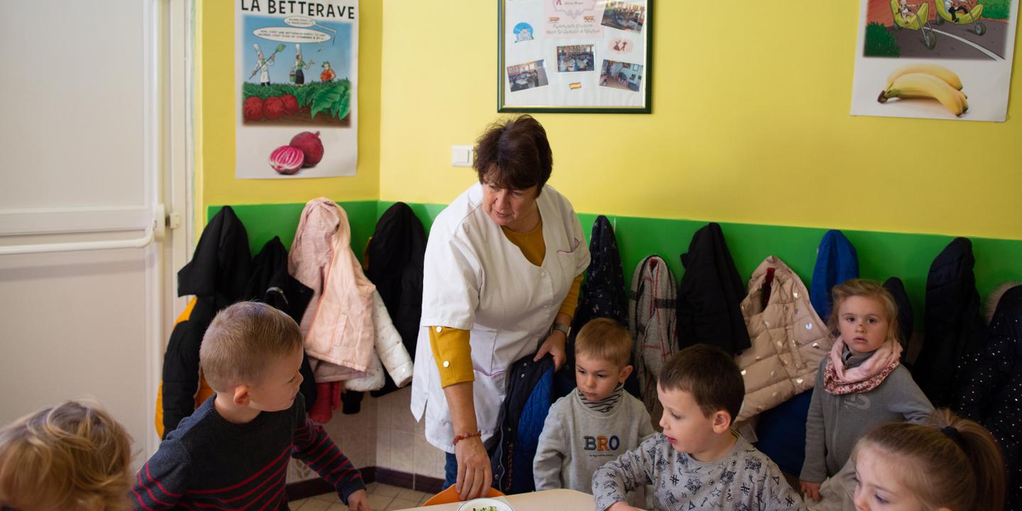 Atsem : éduquer, nettoyer, câliner… Vingt-quatre heures avec les ...