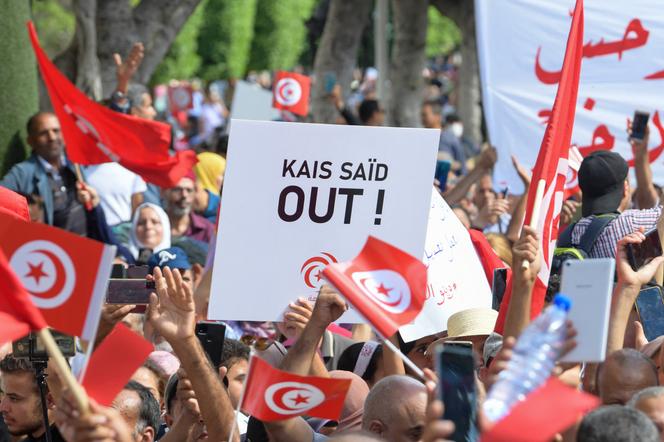 « Nous ne voyons aucun changement » : en Tunisie, la fin de la période de grâce pour le ...