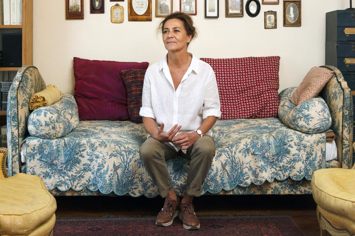 « Notre si chère vieille dame auteur », d’Anne Serre : la création ...