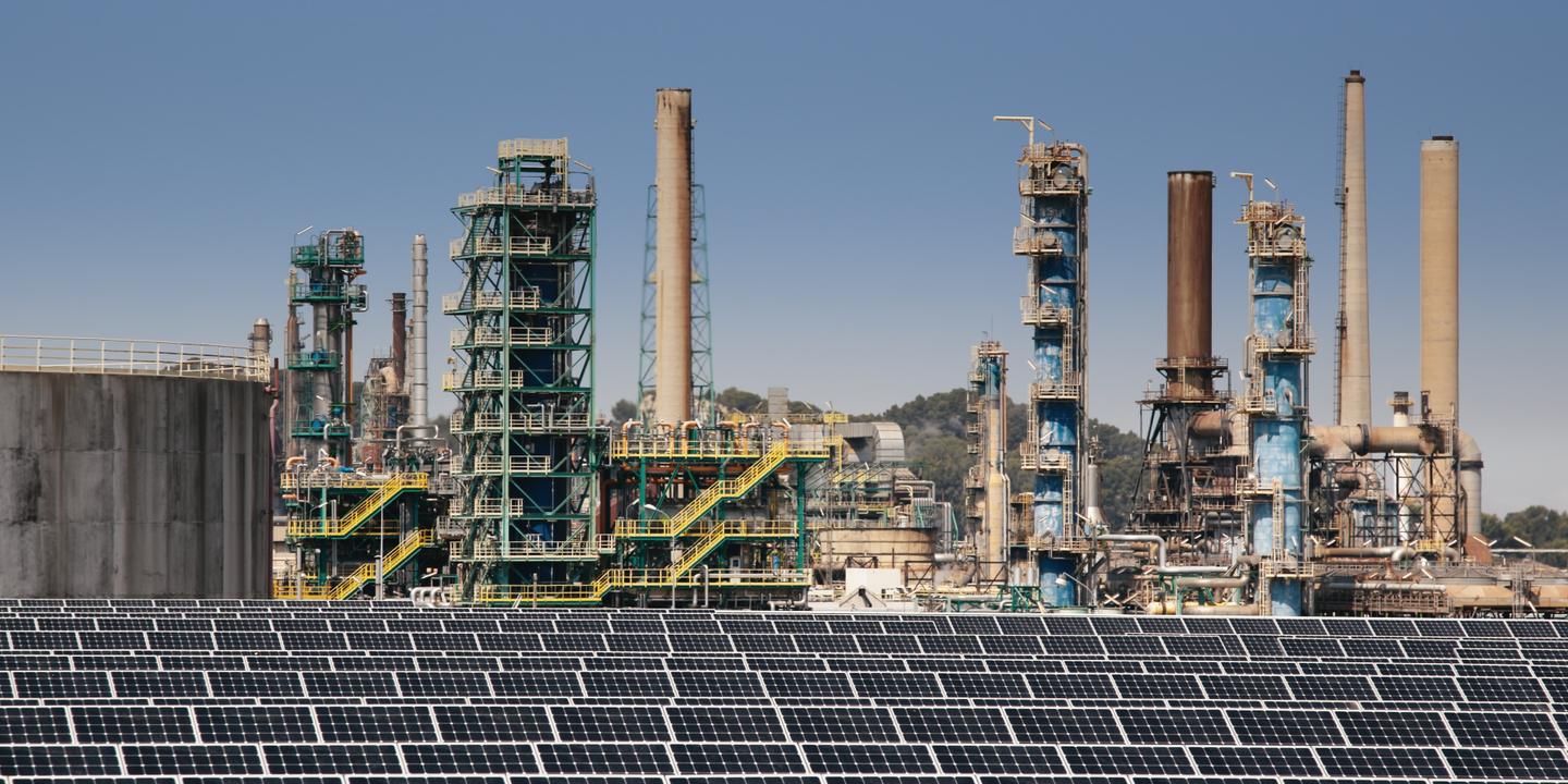 « Le Système Total. Anatomie d’une multinationale de l’énergie » : Arte ...