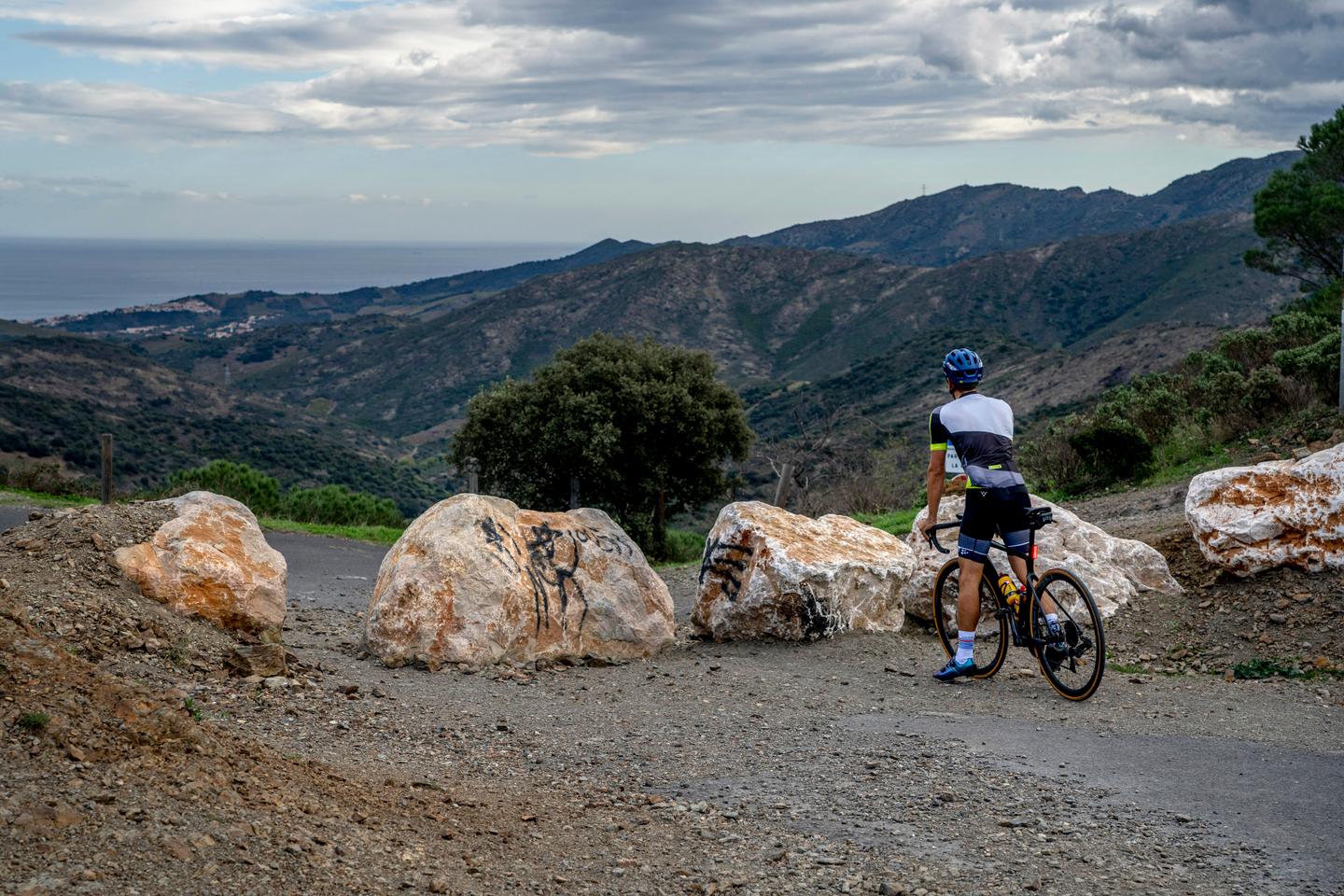 Feelings run high over the closure of a Pyrénées mountain pass to Spain