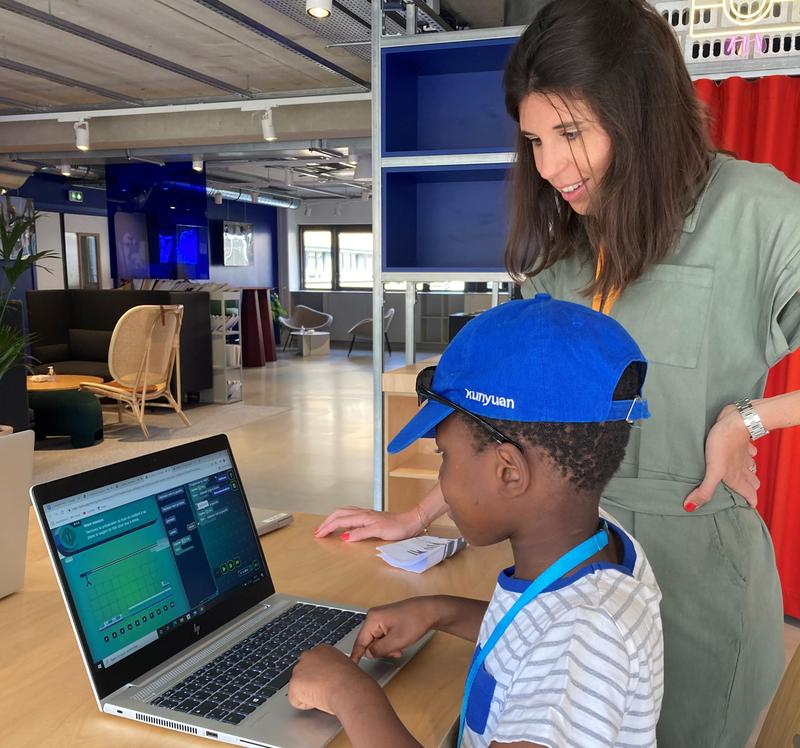 Avec Citizen Code Python, coder devient un jeu d’enfant