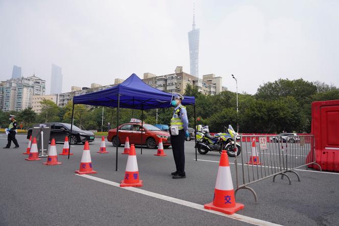 Protests over Covid-19 lockdown in Guangzhou