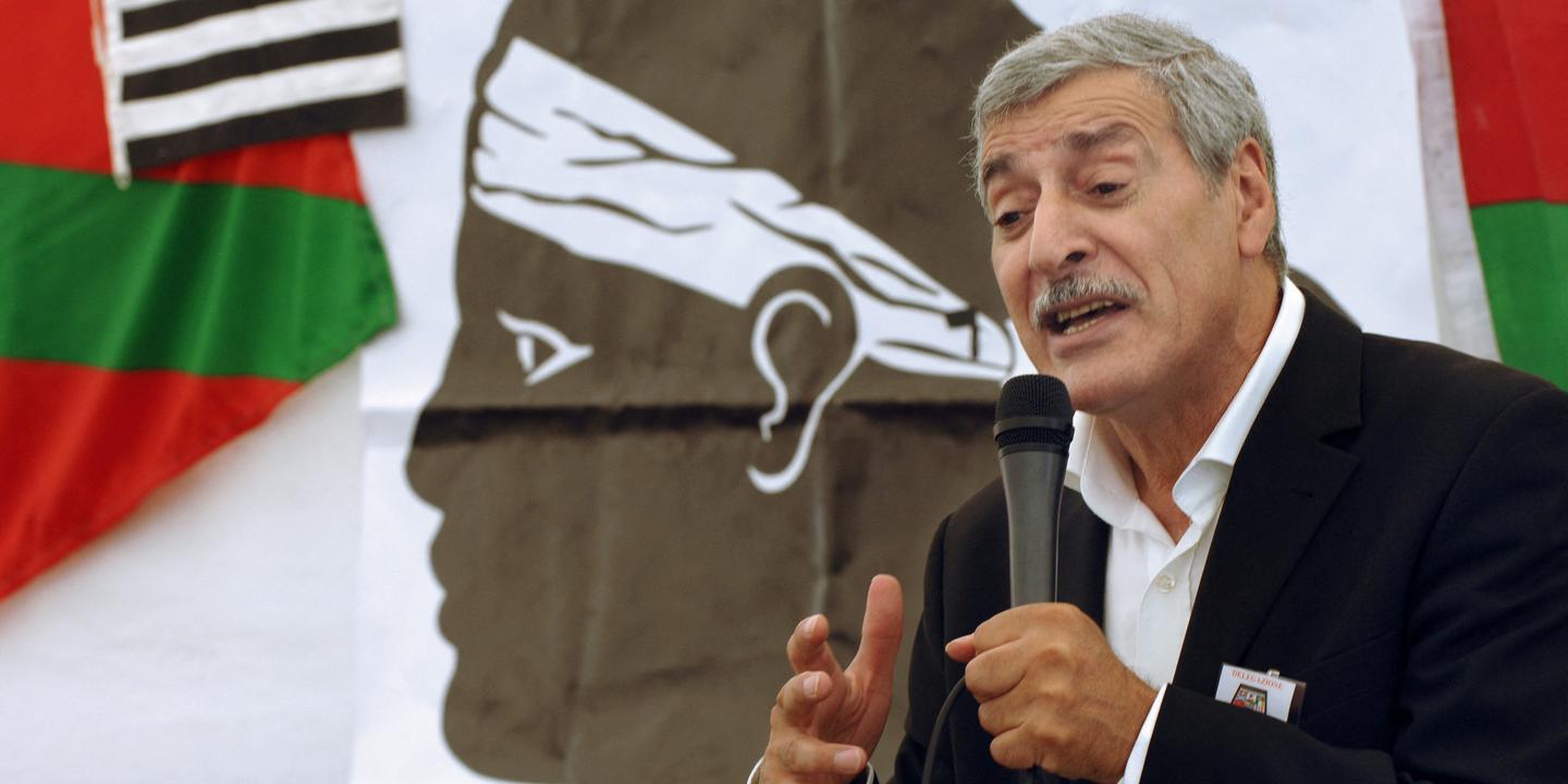 Le chef du Mouvement pour l’autodétermination de la Kabylie, Ferhat ...