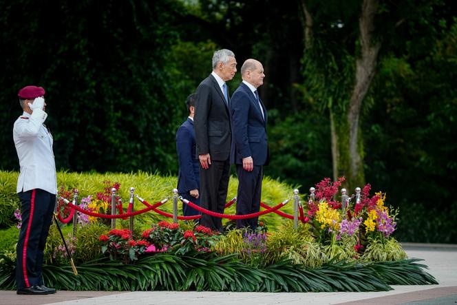 On a trip to Asia, Scholz shows his desire to increase Germany's influence in the region