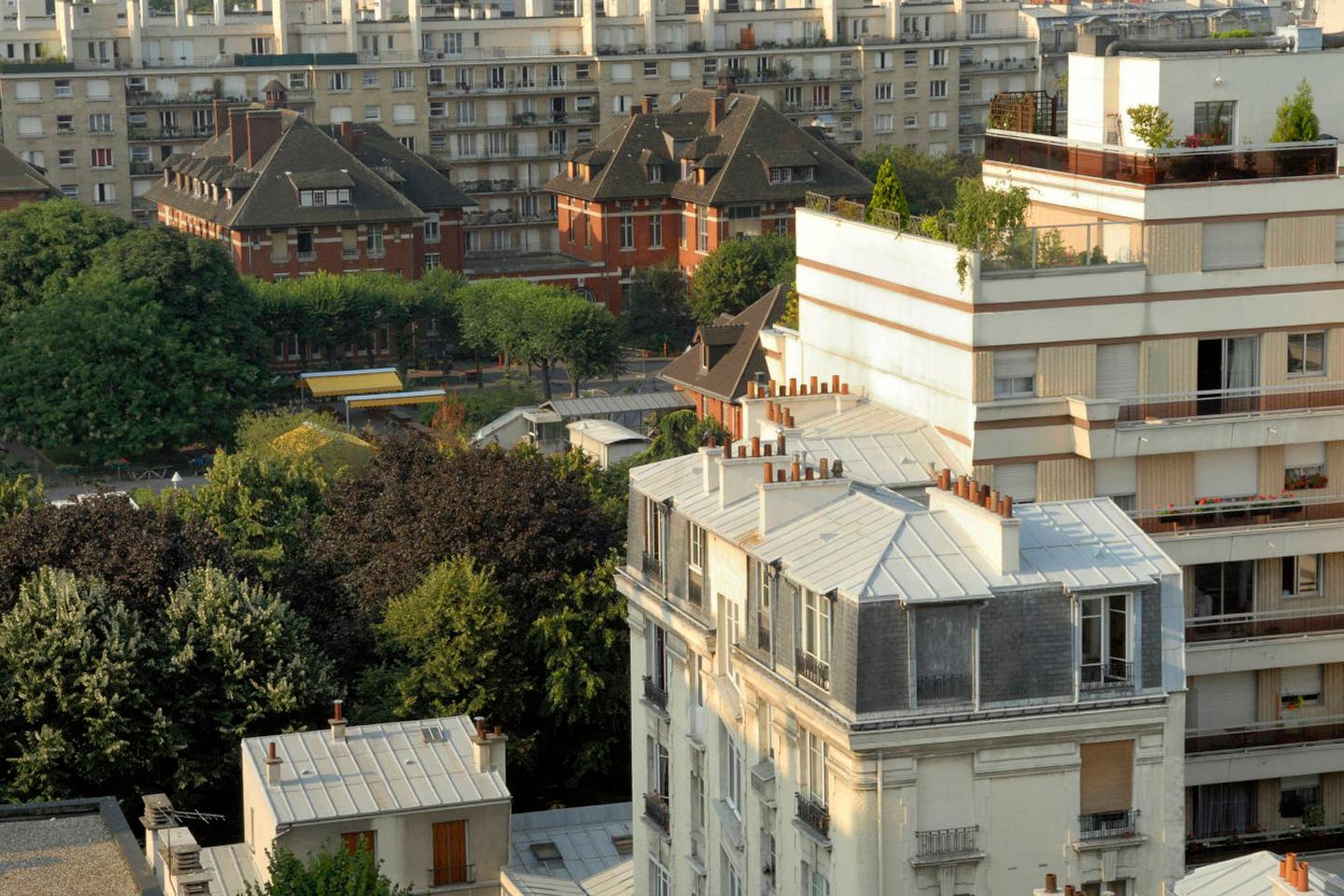 'Adapting the existing': Paris' plan to reach 40% affordable housing by ...