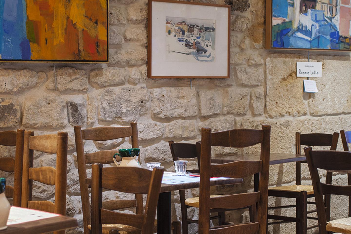 Guaranteed Mafia-free Italian restaurant opens in Paris