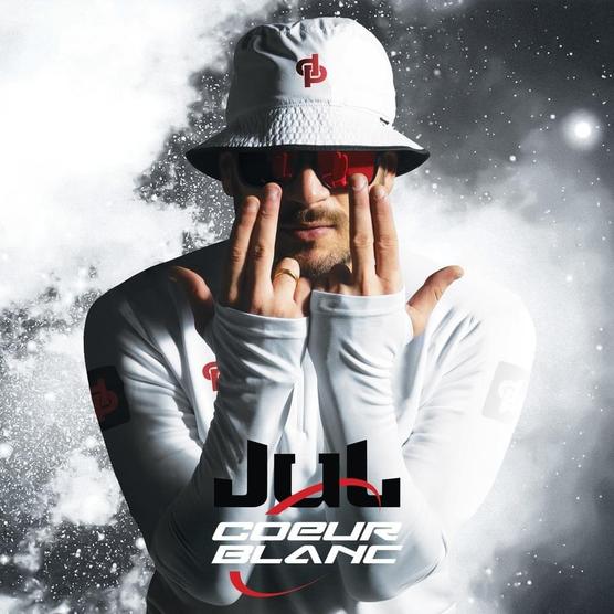 Jul sort un nouvel album, « Cœur blanc », dans lequel il a toujours « beaucoup de choses à dire