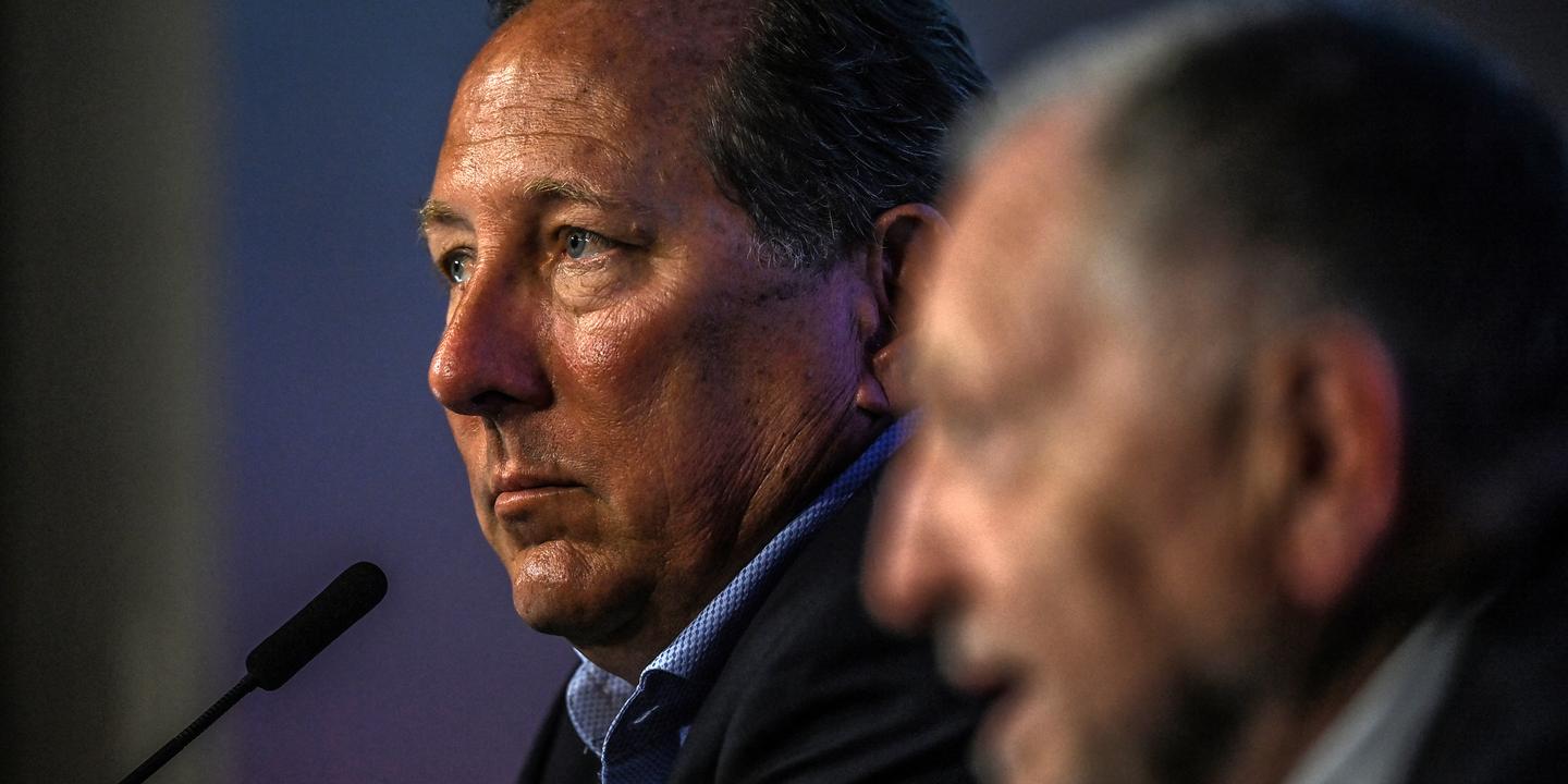 Football : un énième report accordé à l’Américain John Textor pour le ...