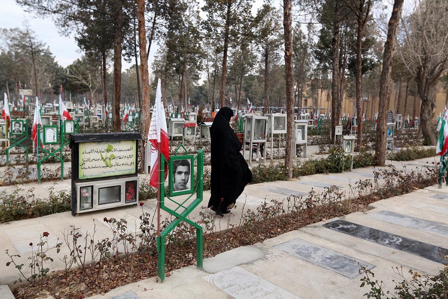 In the Tehran cemetery, from one martyr to another