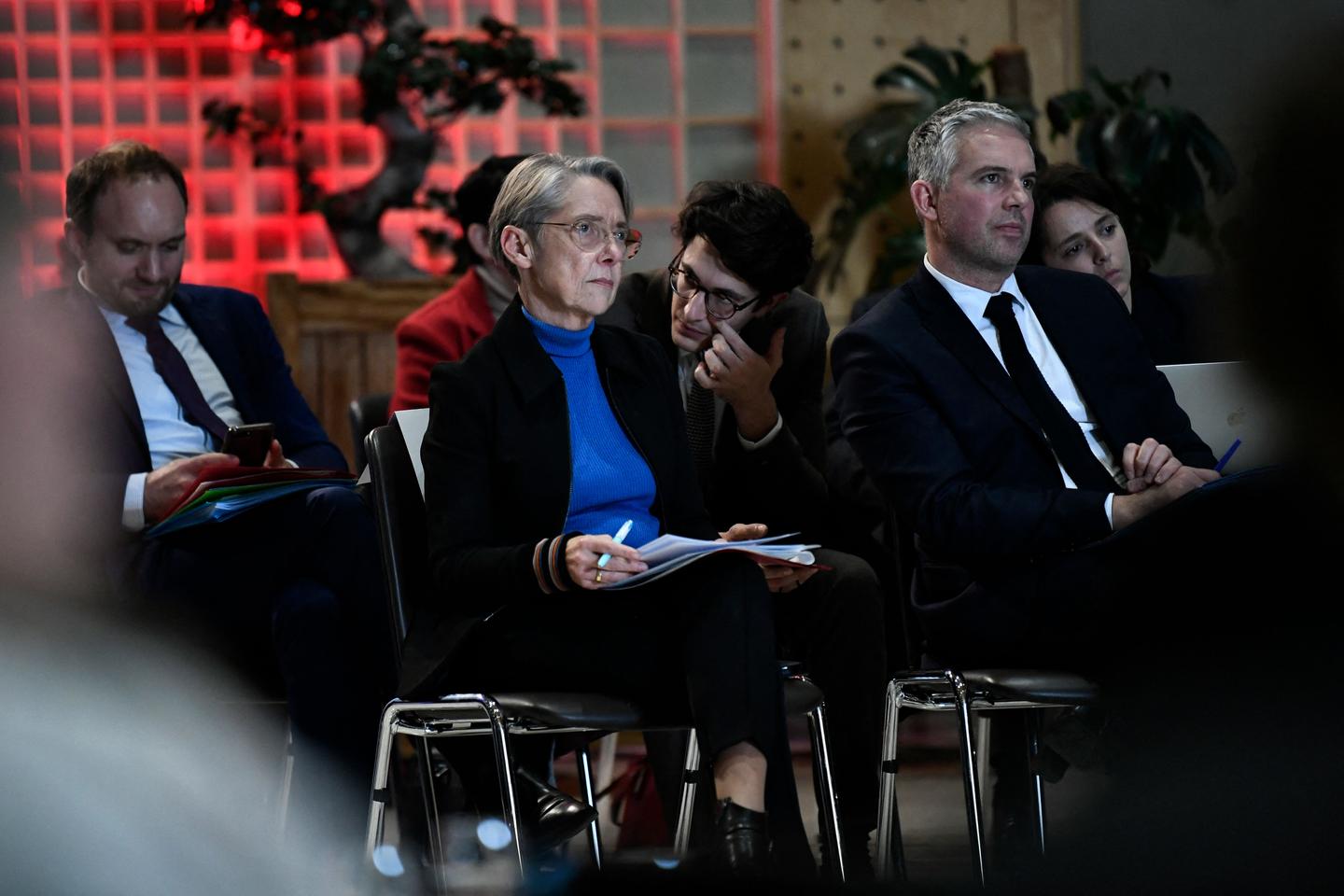 Pensions: Macron and PM Borne's disagreements slow reform