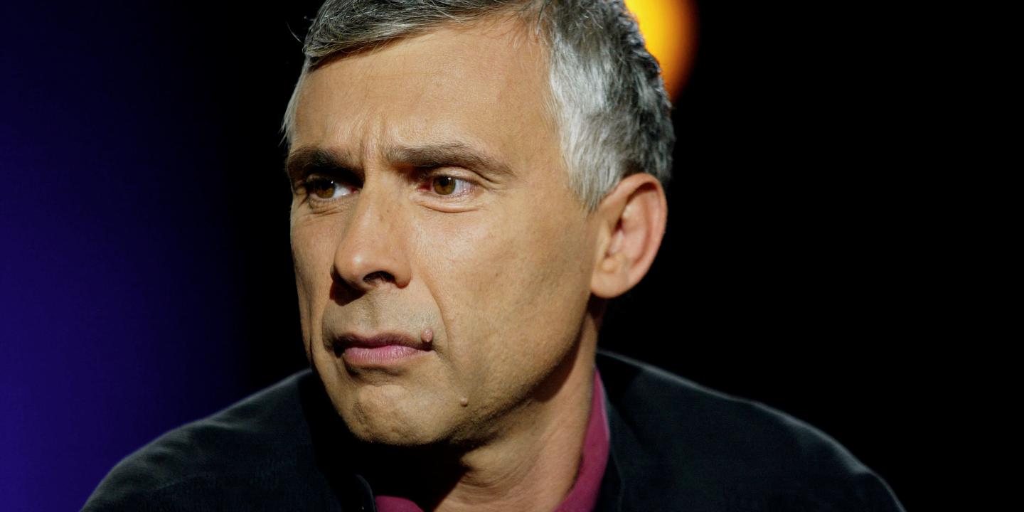 Le journaliste Daniel Schneidermann arrête la présentation d’« Arrêt sur images