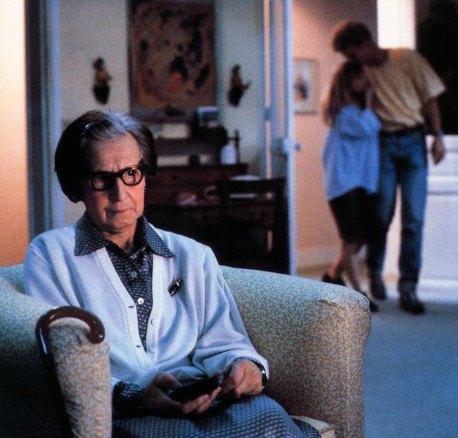 « Tatie Danielle », sur TFX : un loup déguisé en grand-mère virtuose de ...