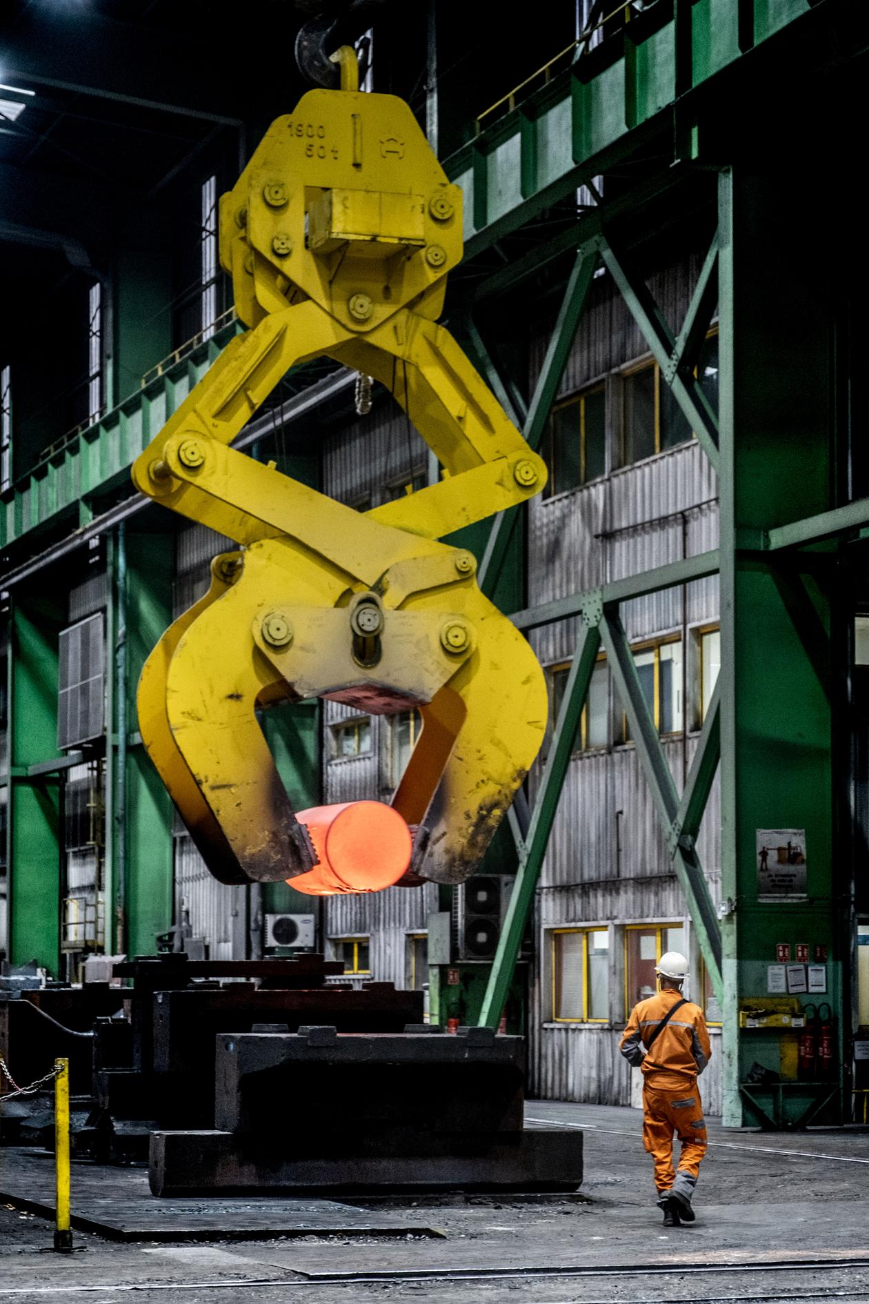 L’usine qui fabrique le canon Caesar, un secret militaire jalousement gardé