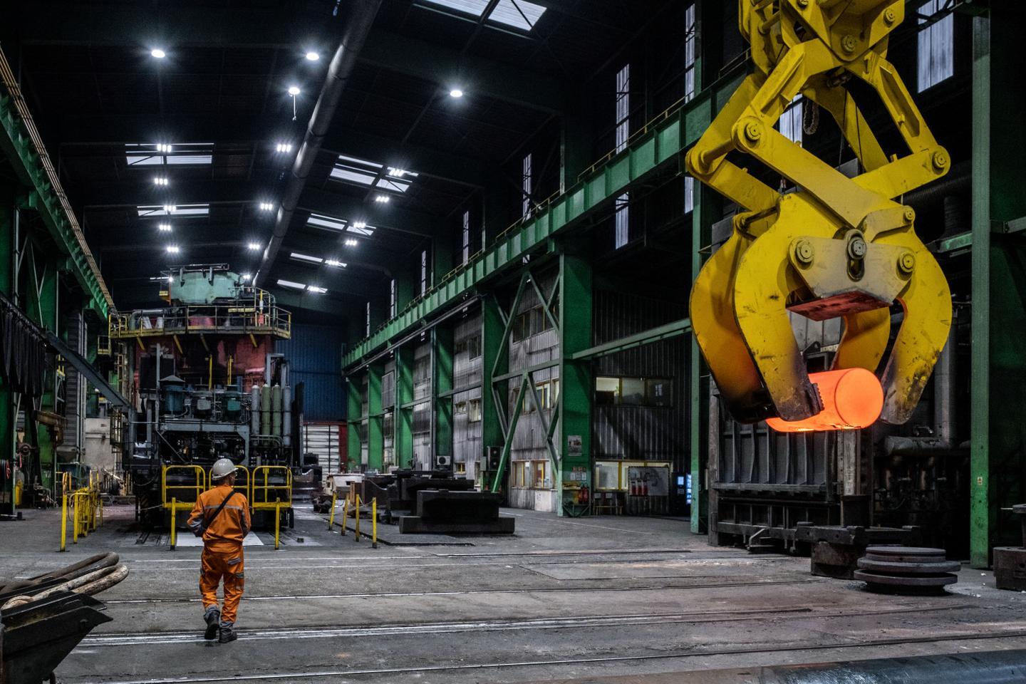 L’usine qui fabrique le canon Caesar, un secret militaire jalousement gardé