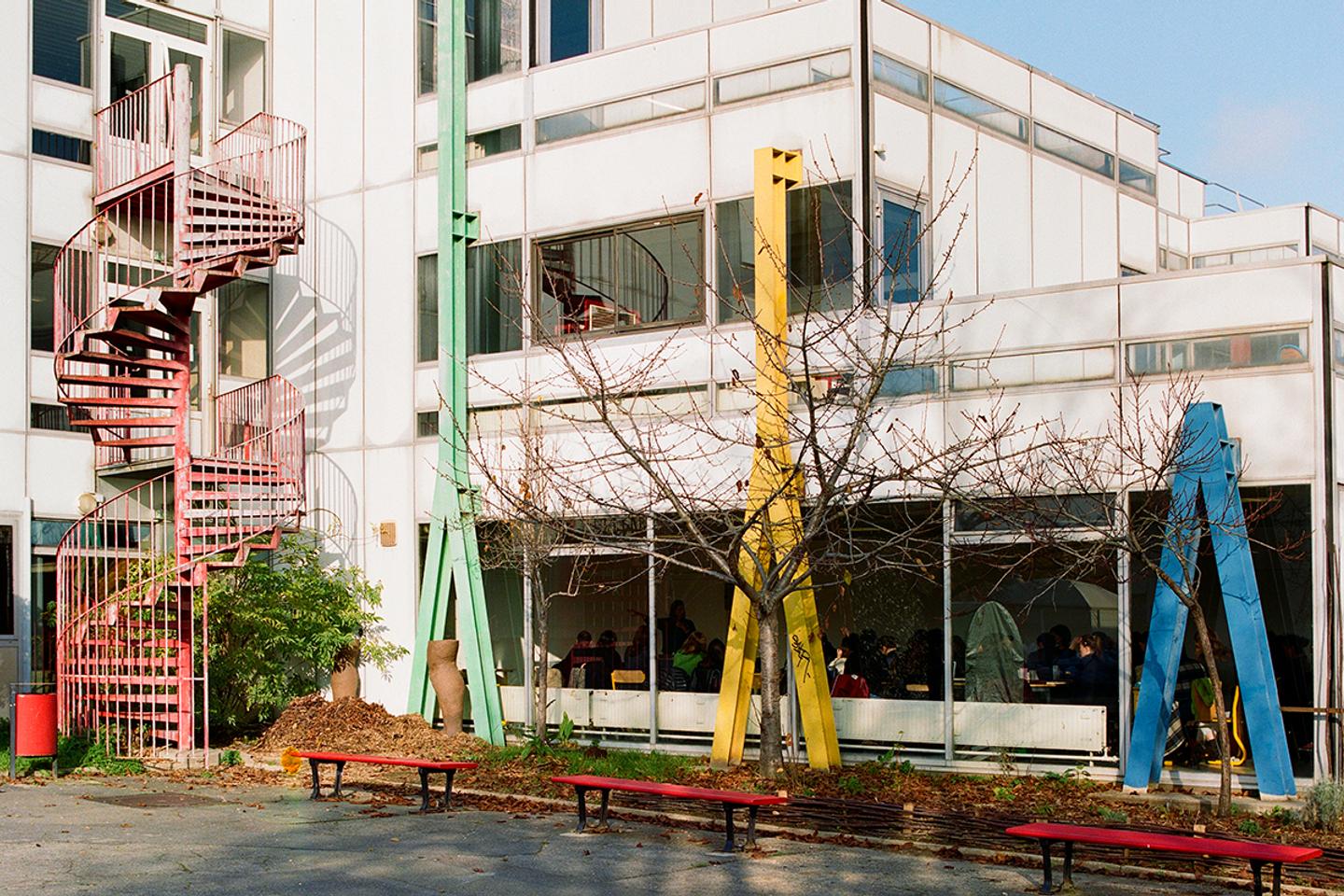 Pantin, former college transformed into creation courtyard | Altus Intel