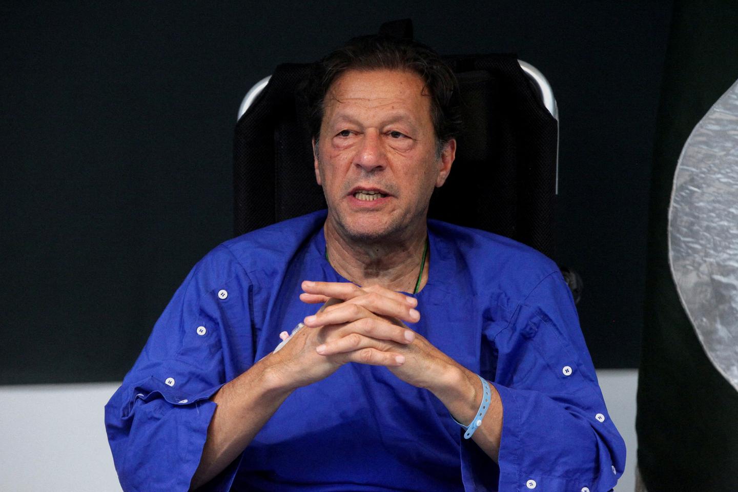 Au Pakistan, l’ancien premier ministre Imran Khan menace de ...