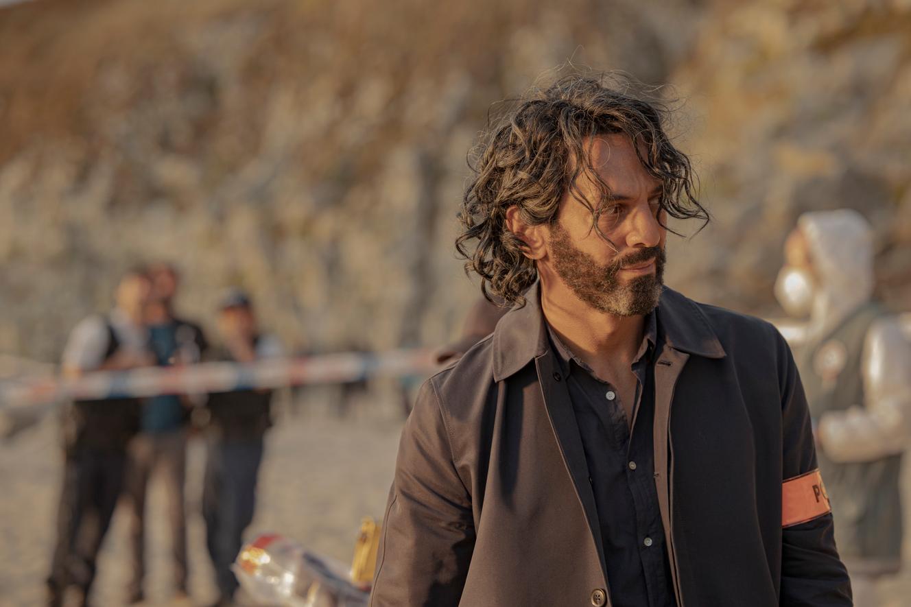 « Vortex », sur France 2 : après ses voyages temporels, Tomer Sisley ...