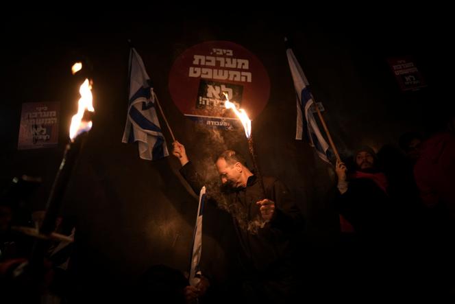 Anti-government outcry hits Israel streets as institutional figures ...