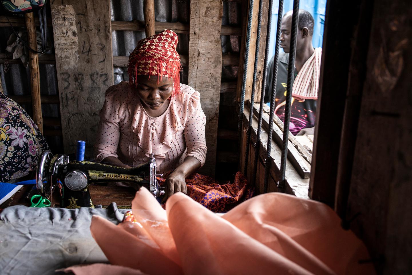 En Sierra Leone, une nouvelle loi impose aux employeurs de réserver 30 ... En Sierra Leone, une nouvelle loi impose aux employeurs de réserver 30 ...