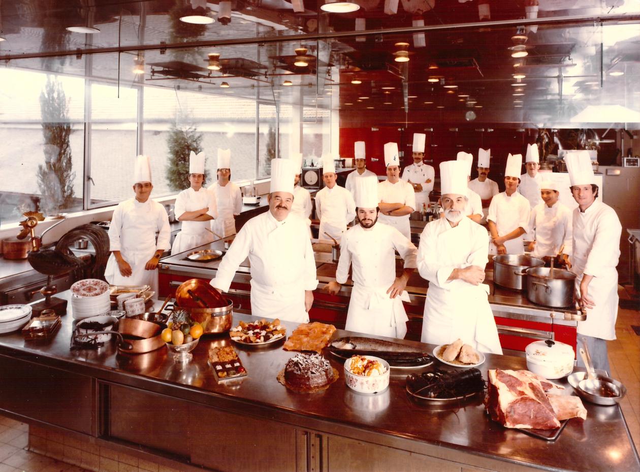 Un, deux, trois, quatre Troisgros : une saga familiale et gastronomique