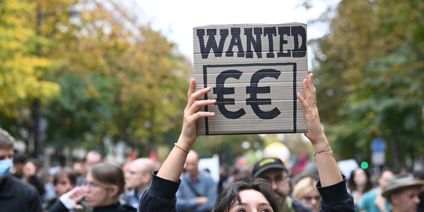 In France, minimum wage adjustments have outpaced basic salaries