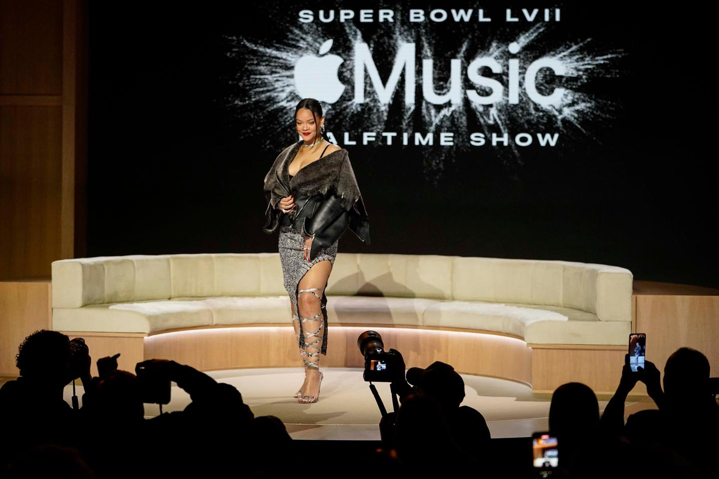 Super Bowl: Rihanna's first live performance in seven years to ...