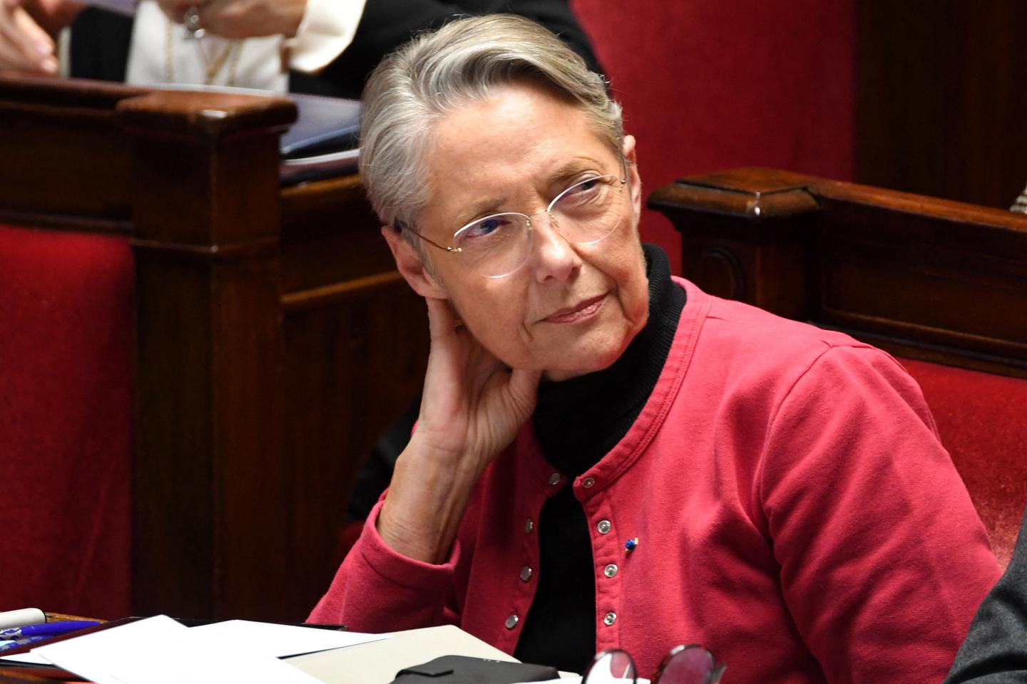 Elisabeth Borne agrees with right on 43 years of contribution for long ...