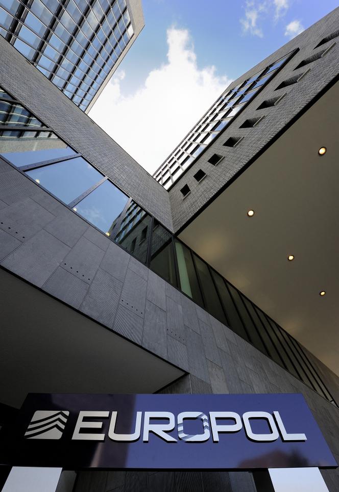 Police bust eight in France and Israel 'fake CEO' scam