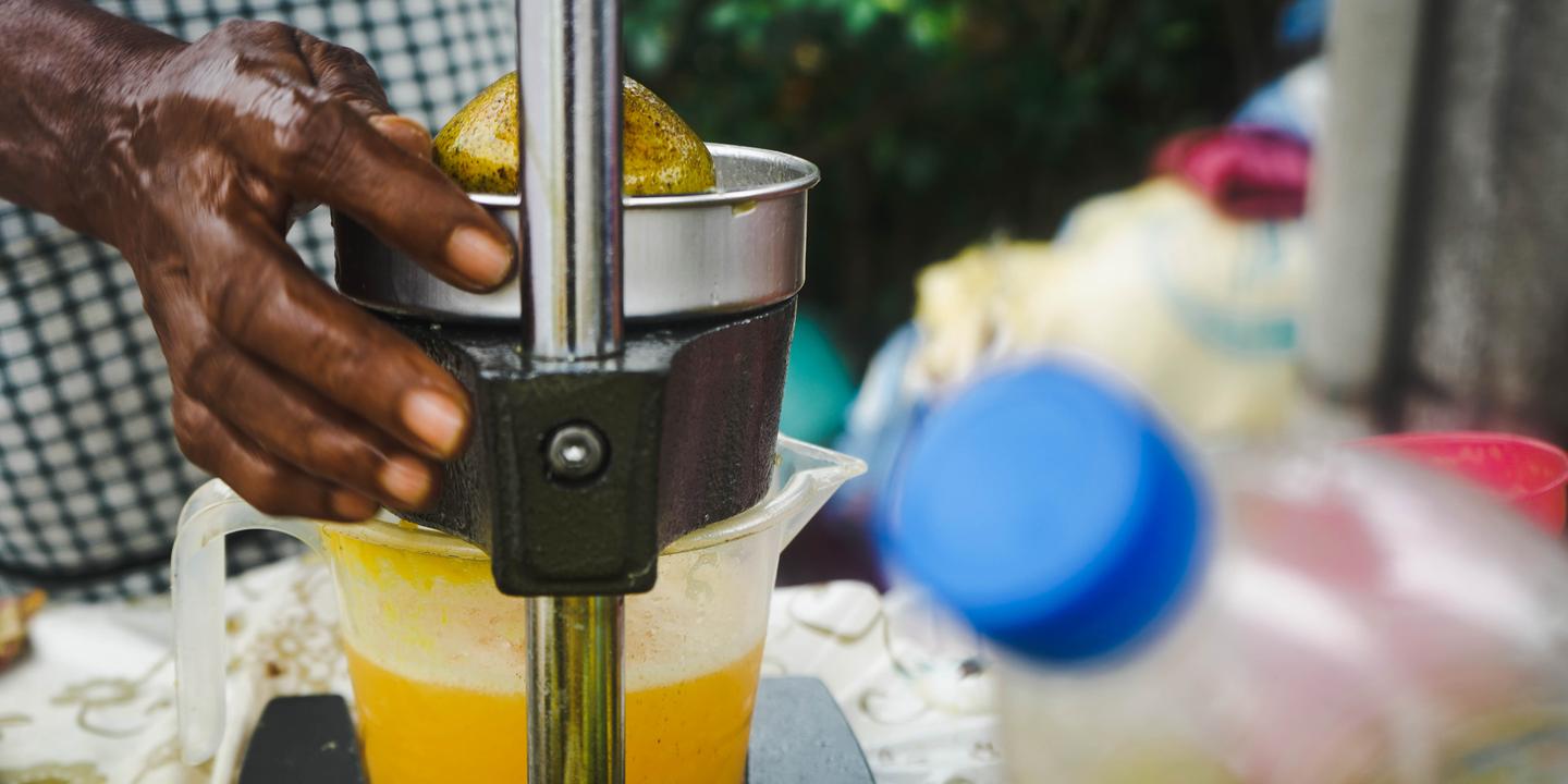 En Côte d’Ivoire, la production de jus de fruits tente de passer à l’échelle industrielle