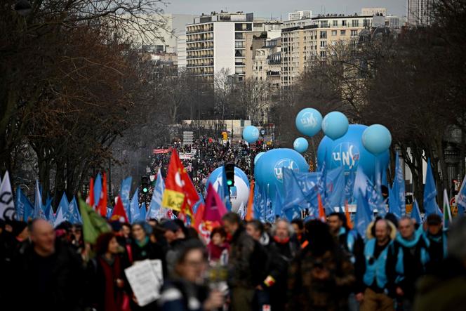 French pension reform strikes slow before March showdown