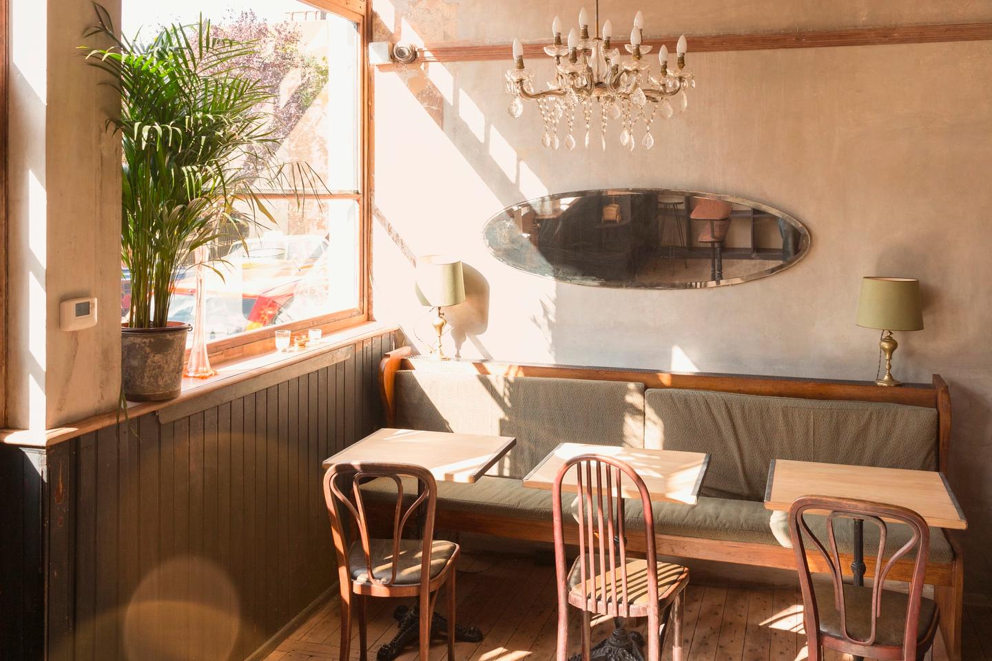 « J’aime bien le mot “maison”, une maison, ça a des fondations ...