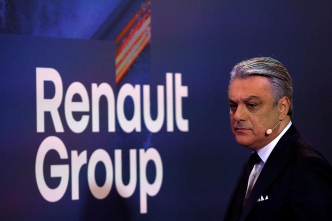 Renault sells fewer cars but makes financial recovery