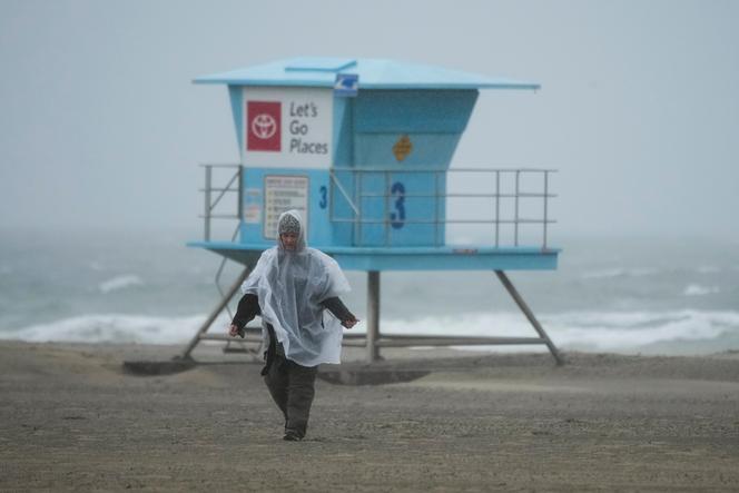 Rare blizzard conditions hit parts of southern California