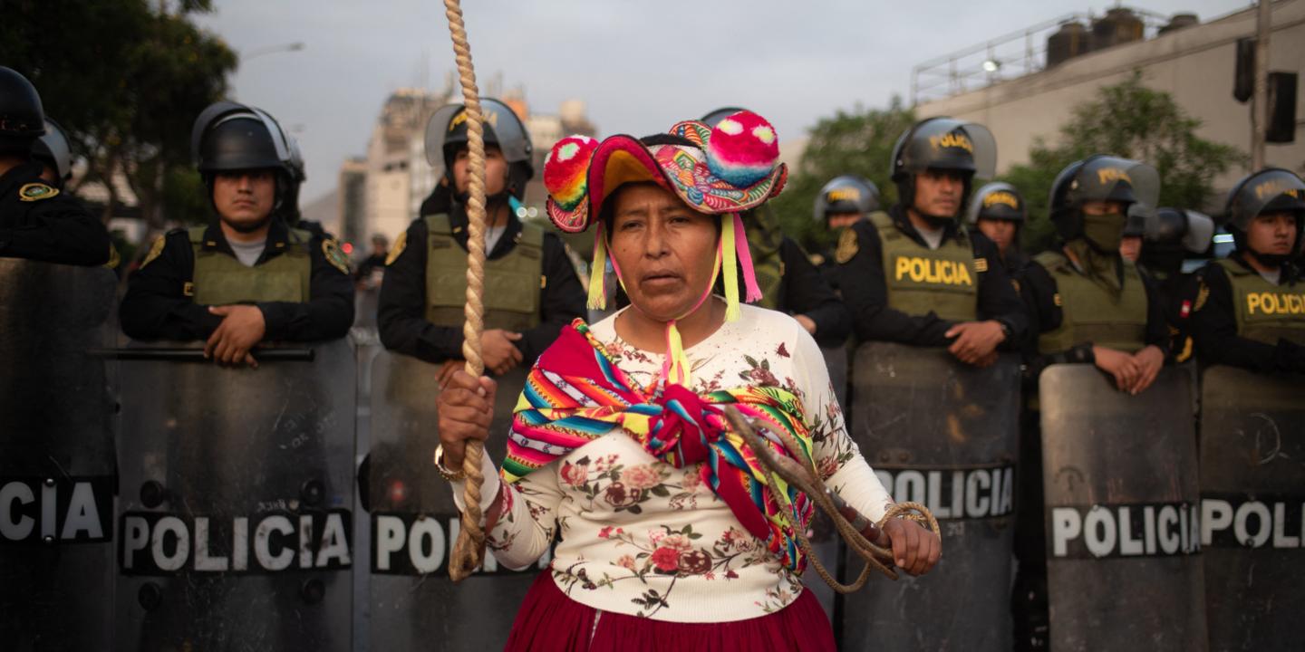 Au Pérou, derrière la crise politique, une explosion sociale aux ...