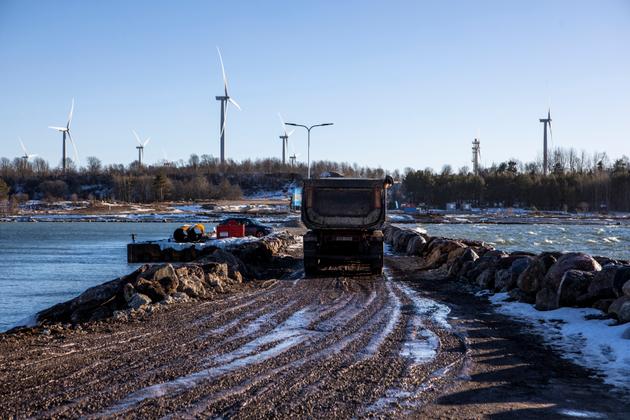 L’Estonie recycle une ancienne base secrète de sous-marins, vestige de ...