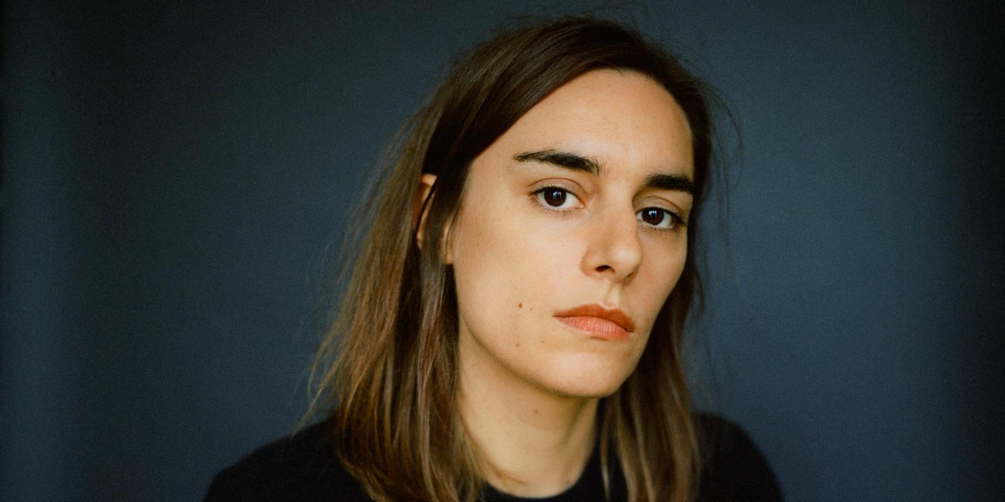 La romancière Pauline Peyrade porte sur scène des histoires de la violence