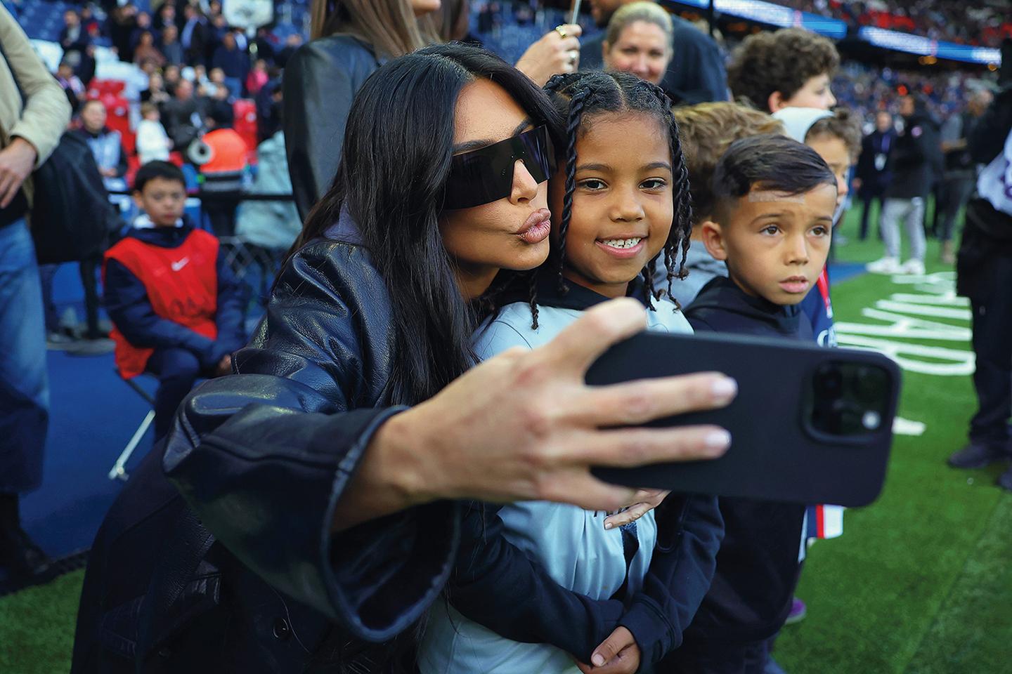 Kim Kardashian was at the Parc des Princes stadium. Does anyone care?