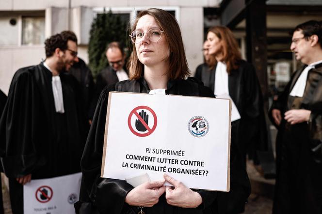Réforme De La Police Judiciaire Enquêteurs Et Magistrats Continuent