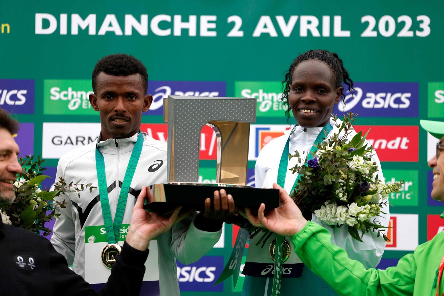 Paris Marathon: A first for Ethiopia's Abeje Ayana, a coup for Kenya's ...